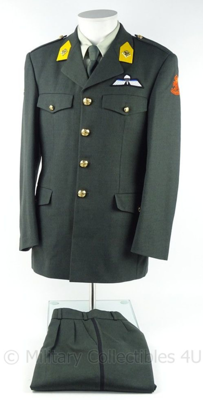 kl landmacht dt2000 uniform jas en broek met parawing bevoorrading